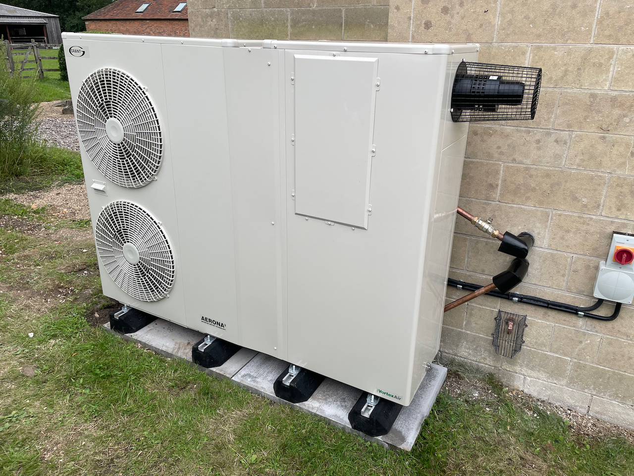 Hybrid Air Source Heat Pump in Peppard Common RG9